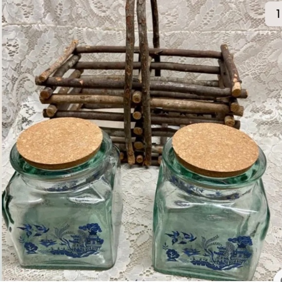 Dining | Vintage 3pc Blue Willow Glass Canister Set W Drift Wood Rack ...